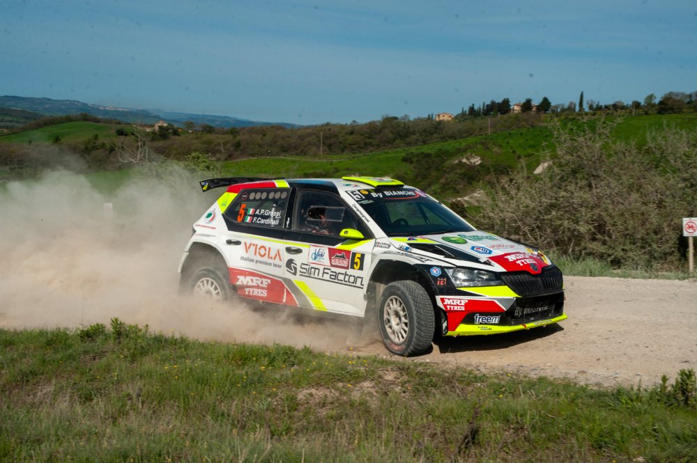 SimFactory | Postazioni di guida ed accessori per il sim racing